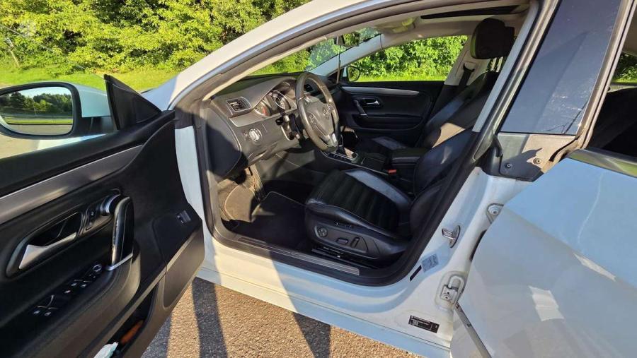 Белый Фольксваген CC / Passat CC 2018 в Вильнюс, объемом двигателя 1.97 л и пробегом 243 тыс. км за 9980 €, фото 8 на AUTOMOTO.COM.LV