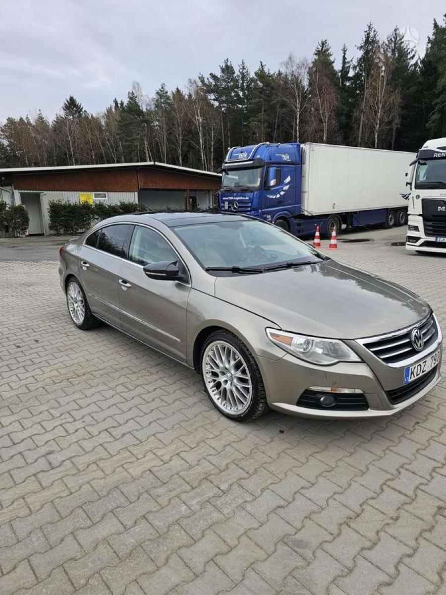 Yellow Volkswagen CC / Passat CC 2009 in Vilnius, with an engine capacity of 3.60 L and mileage of 310 thousand km for 5200 €, photo 5 on AUTOMOTO.COM.LV