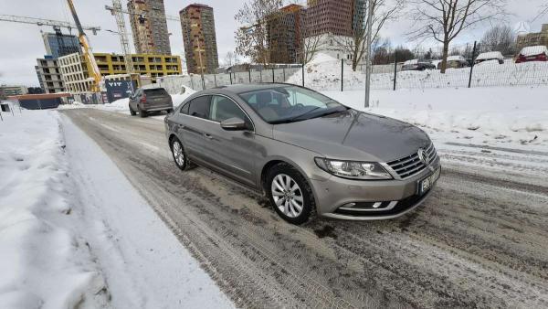 Yellow Volkswagen CC / Passat CC 2013 in Vilnius, with an engine capacity of 2.00 L and mileage of 179 thousand km for 5990 €, photo 4 on AUTOMOTO.COM.LV