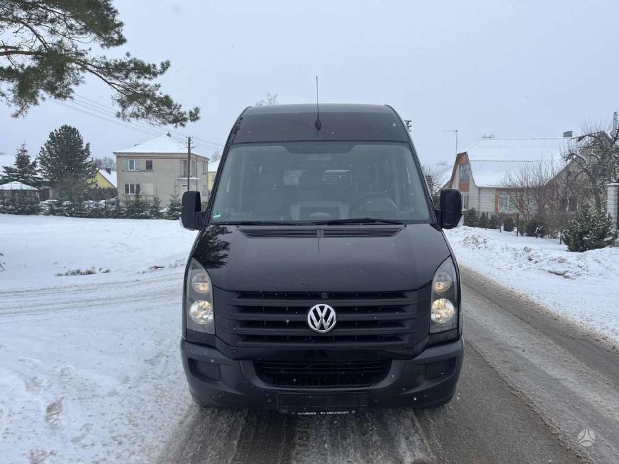 Black Volkswagen Crafter 2016 in Marijampole, with an engine capacity of 2.00 L and mileage of 267 thousand km for 16500 €, photo 8 on AUTOMOTO.COM.LV