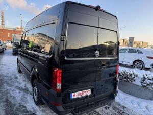 Black Volkswagen Crafter 2019 in Jonava, with an engine capacity of 2.00 L and mileage of 239 thousand km for 17500 €, photo 4 on AUTOMOTO.COM.LV