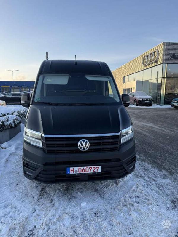 Melns Volkswagen Crafter 2019 Jonava, ar dzinēja tilpumu 2.00 L un nobraukumu 239 tūkst. km par 17500 €, foto 2 vietnē AUTOMOTO.COM.LV