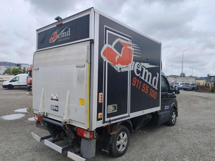 Melns Volkswagen Crafter 2020 Klaipėda, ar dzinēja tilpumu 1.97 L un nobraukumu 366 tūkst. km par 14900 €, foto 10 vietnē AUTOMOTO.COM.LV