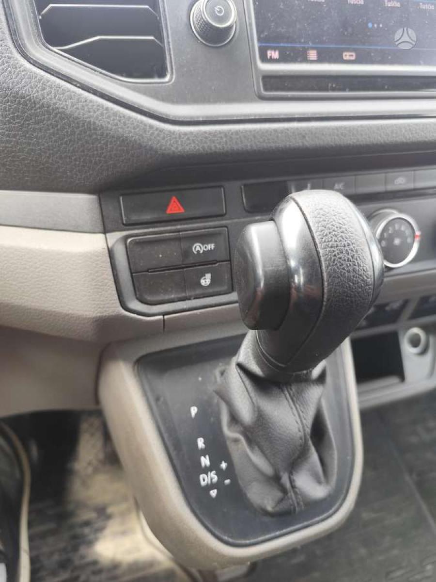 Melns Volkswagen Crafter 2020 Klaipėda, ar dzinēja tilpumu 1.97 L un nobraukumu 366 tūkst. km par 14900 €, foto 17 vietnē AUTOMOTO.COM.LV