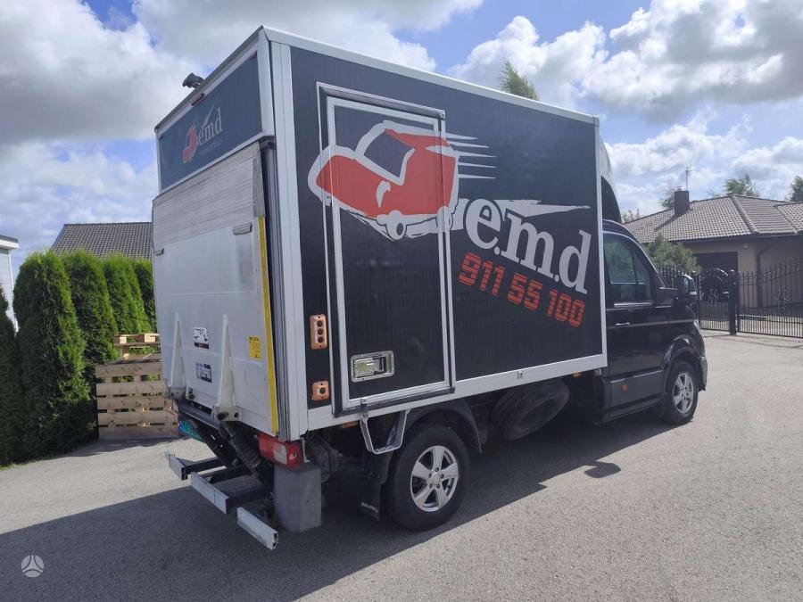 Black Volkswagen Crafter 2020 in Klaipeda, with an engine capacity of 1.97 L and mileage of 363 thousand km for 10900 €, photo 11 on AUTOMOTO.COM.LV