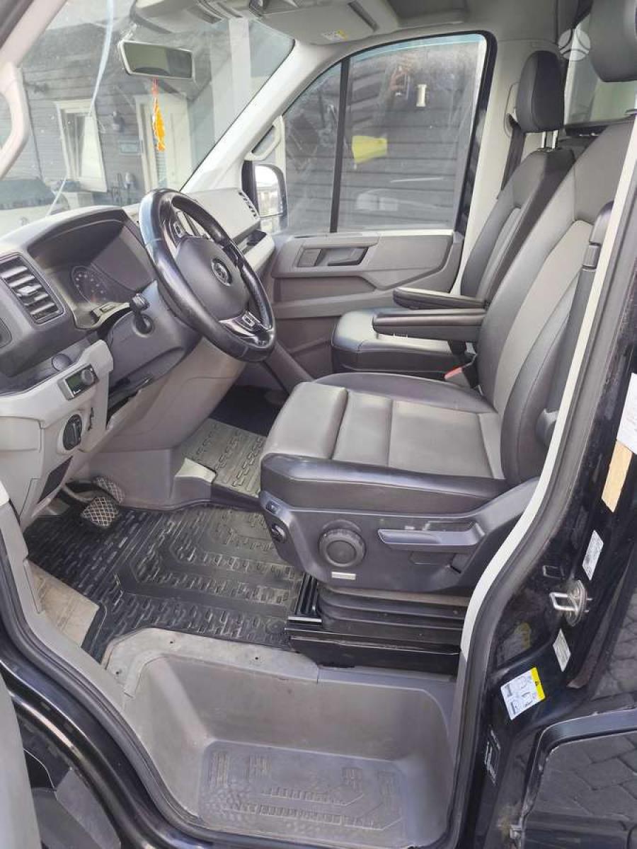 Black Volkswagen Crafter 2020 in Klaipeda, with an engine capacity of 1.97 L and mileage of 363 thousand km for 10900 €, photo 17 on AUTOMOTO.COM.LV