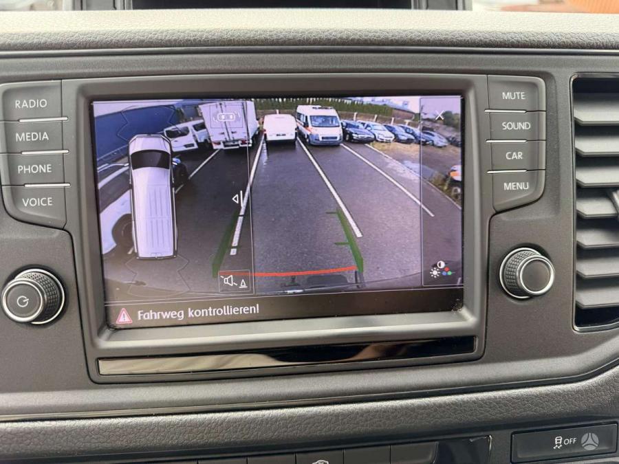 Black Volkswagen Crafter 2020 in Kaunas, with an engine capacity of 1.97 L and mileage of 207 thousand km for 10300 €, photo 15 on AUTOMOTO.COM.LV