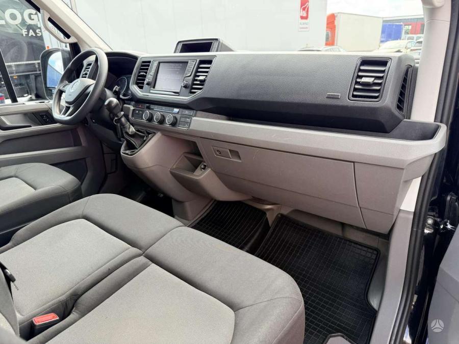 Black Volkswagen Crafter 2020 in Kaunas, with an engine capacity of 1.97 L and mileage of 207 thousand km for 10300 €, photo 18 on AUTOMOTO.COM.LV