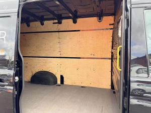 Black Volkswagen Crafter 2020 in Kaunas, with an engine capacity of 1.97 L and mileage of 207 thousand km for 10300 €, photo 20 on AUTOMOTO.COM.LV