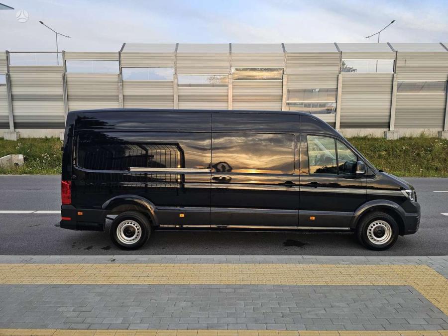 Black Volkswagen Crafter 2021 in Marijampole, with an engine capacity of 2.00 L and mileage of 170 thousand km for 18900 €, photo 5 on AUTOMOTO.COM.LV