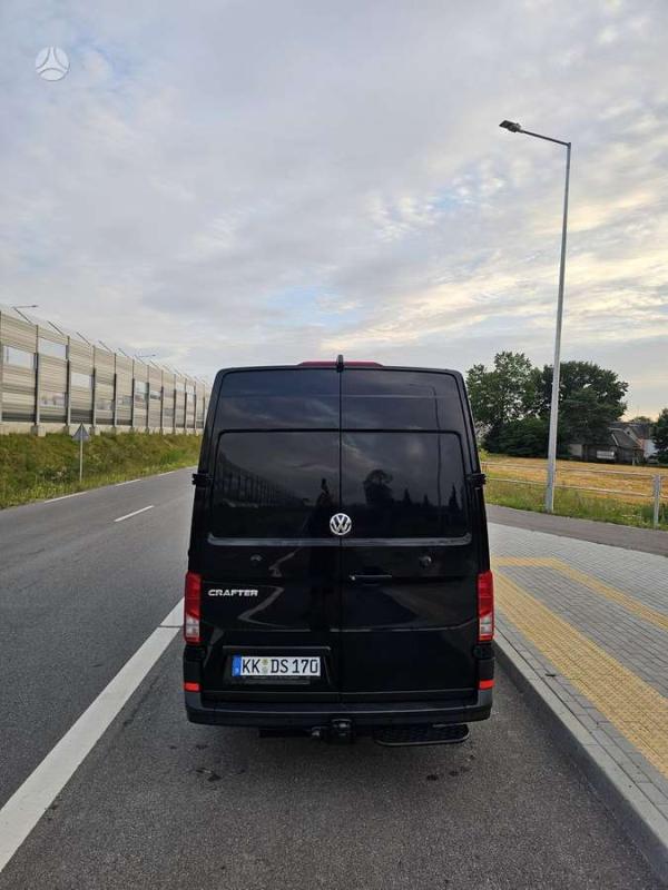 Melns Volkswagen Crafter 2021 Marijampole, ar dzinēja tilpumu 2.00 L un nobraukumu 170 tūkst. km par 18900 €, foto 8 vietnē AUTOMOTO.COM.LV
