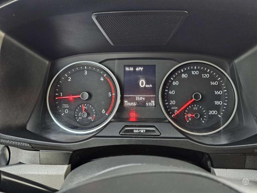 Black Volkswagen Crafter 2021 in Marijampole, with an engine capacity of 2.00 L and mileage of 170 thousand km for 18900 €, photo 18 on AUTOMOTO.COM.LV