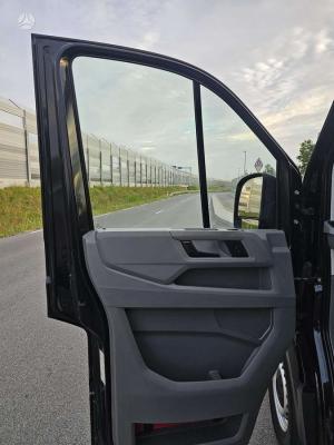 Black Volkswagen Crafter 2021 in Marijampole, with an engine capacity of 2.00 L and mileage of 170 thousand km for 18900 €, photo 29 on AUTOMOTO.COM.LV