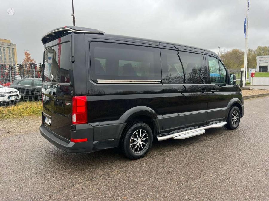 Melns Volkswagen Crafter 2022 Panevēža, ar dzinēja tilpumu 2.00 L un nobraukumu 239 tūkst. km par 28900 €, foto 5 vietnē AUTOMOTO.COM.LV