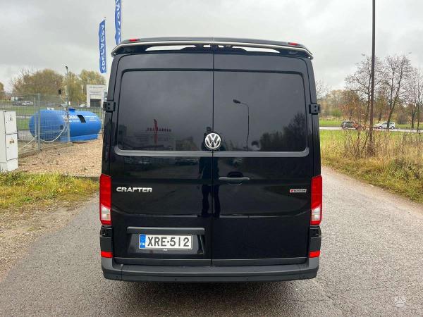 Melns Volkswagen Crafter 2022 Panevēža, ar dzinēja tilpumu 2.00 L un nobraukumu 239 tūkst. km par 28900 €, foto 8 vietnē AUTOMOTO.COM.LV