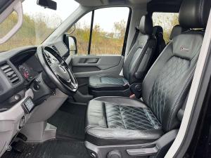 Melns Volkswagen Crafter 2022 Panevēža, ar dzinēja tilpumu 2.00 L un nobraukumu 239 tūkst. km par 28900 €, foto 14 vietnē AUTOMOTO.COM.LV