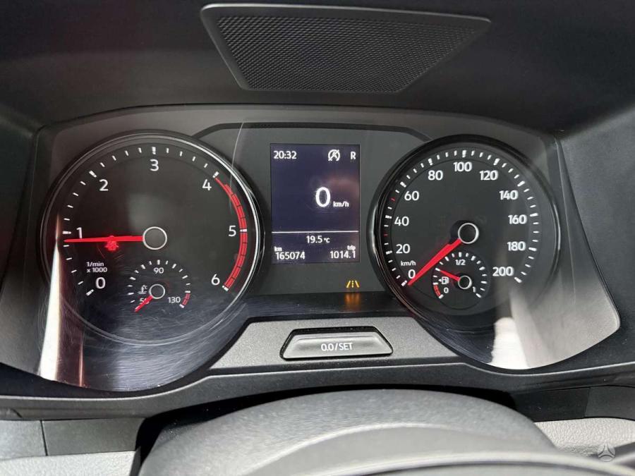 Melns Volkswagen Crafter 2023 Jonava, ar dzinēja tilpumu 2.00 L un nobraukumu 165 tūkst. km par 23300 €, foto 17 vietnē AUTOMOTO.COM.LV