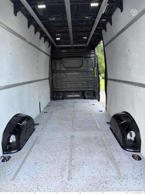 Melns Volkswagen Crafter 2023 Jonava, ar dzinēja tilpumu 2.00 L un nobraukumu 165 tūkst. km par 23300 €, foto 20 vietnē AUTOMOTO.COM.LV