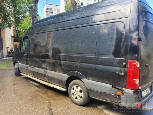 Melns Volkswagen Crafter 2008 Rīga, ar dzinēja tilpumu 2.50 L un nobraukumu 552 tūkst. km par 2900 €, foto 2 vietnē AUTOMOTO.COM.LV