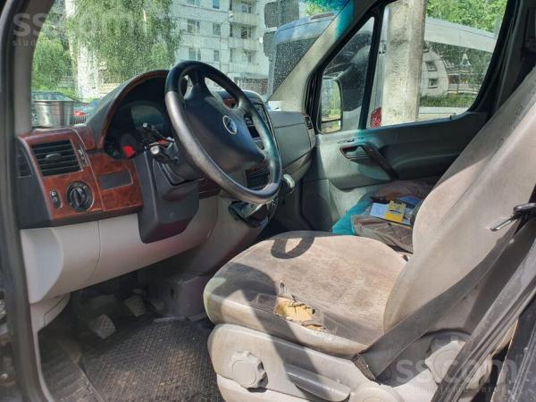 Melns Volkswagen Crafter 2008 Rīga, ar dzinēja tilpumu 2.50 L un nobraukumu 552 tūkst. km par 2900 €, foto 4 vietnē AUTOMOTO.COM.LV