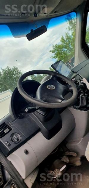 Melns Volkswagen Crafter 2008 Rīga, ar dzinēja tilpumu 2.50 L un nobraukumu 500 tūkst. km par 2800 €, foto 8 vietnē AUTOMOTO.COM.LV