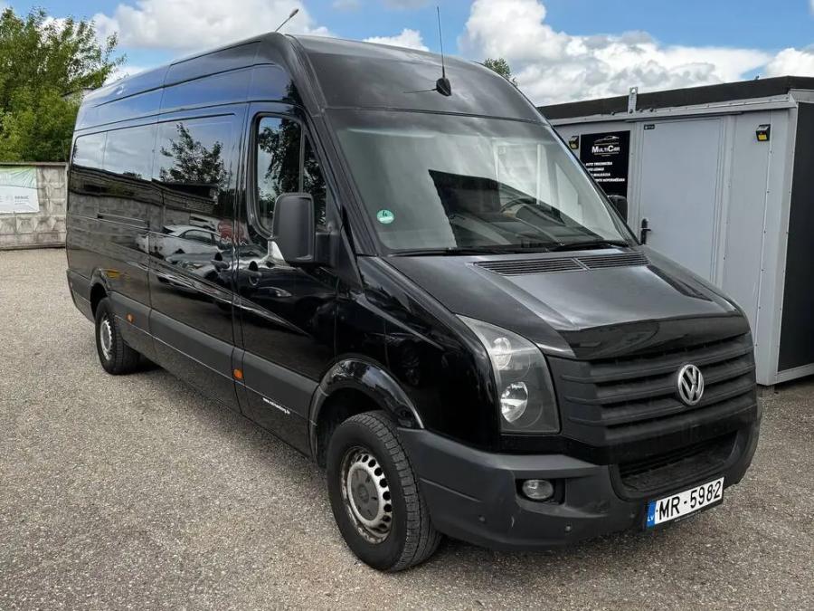 Melns Volkswagen Crafter 2014 Daugavpils, ar dzinēja tilpumu 2.00 L un nobraukumu 380 tūkst. km par 13500 €, foto 1 vietnē AUTOMOTO.COM.LV