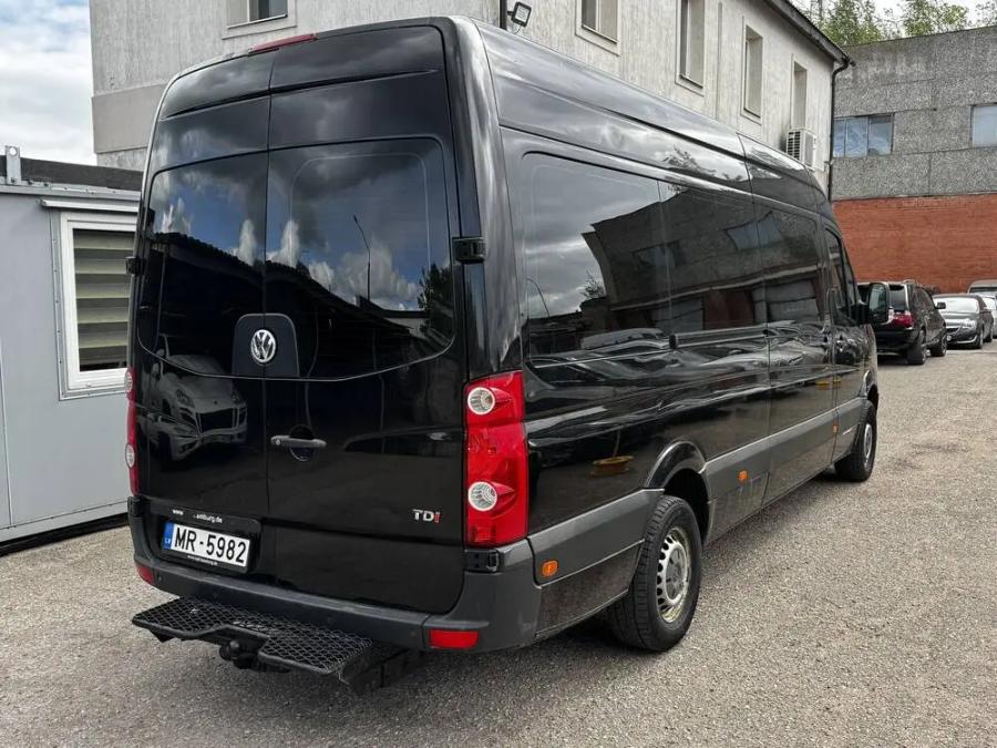 Melns Volkswagen Crafter 2014 Daugavpils, ar dzinēja tilpumu 2.00 L un nobraukumu 380 tūkst. km par 13500 €, foto 7 vietnē AUTOMOTO.COM.LV
