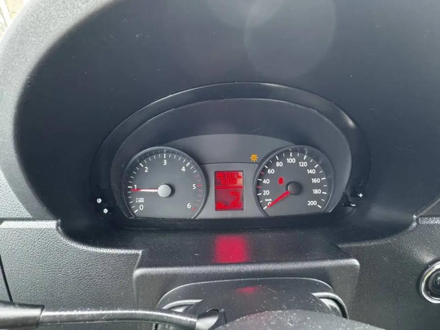 Melns Volkswagen Crafter 2014 Daugavpils, ar dzinēja tilpumu 2.00 L un nobraukumu 380 tūkst. km par 13500 €, foto 17 vietnē AUTOMOTO.COM.LV