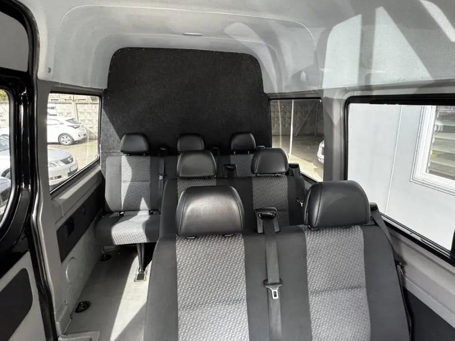 Melns Volkswagen Crafter 2014 Daugavpils, ar dzinēja tilpumu 2.00 L un nobraukumu 380 tūkst. km par 13500 €, foto 22 vietnē AUTOMOTO.COM.LV