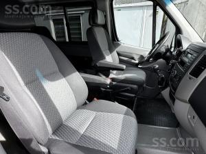Melns Volkswagen Crafter 2014 Daugavpils, ar dzinēja tilpumu 2.00 L un nobraukumu 0 tūkst. km par 13500 €, foto 20 vietnē AUTOMOTO.COM.LV