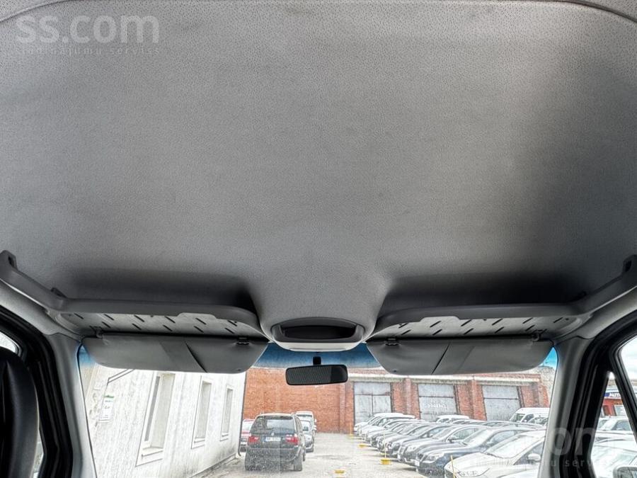 Melns Volkswagen Crafter 2014 Daugavpils, ar dzinēja tilpumu 2.00 L un nobraukumu 0 tūkst. km par 13500 €, foto 23 vietnē AUTOMOTO.COM.LV