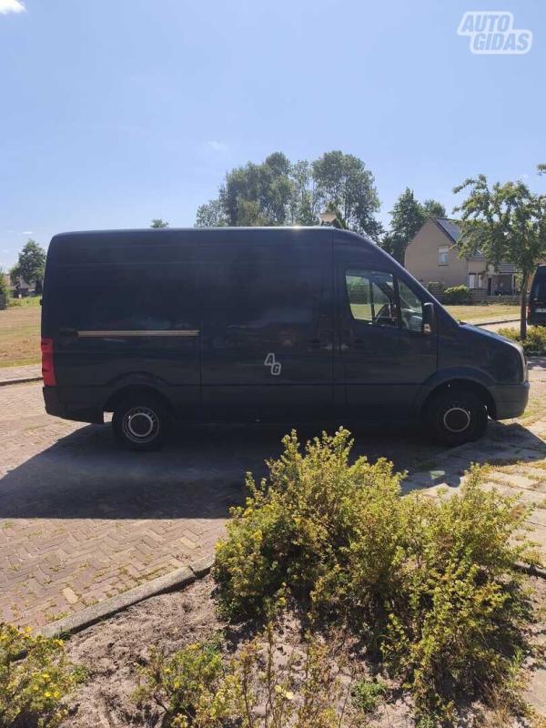 Blue Volkswagen Crafter 2008 in Vilnius, with an engine capacity of 2.50 L and mileage of 330 thousand km for 7999 €, photo 5 on AUTOMOTO.COM.LV