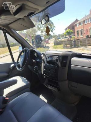 Blue Volkswagen Crafter 2008 in Vilnius, with an engine capacity of 2.50 L and mileage of 330 thousand km for 7999 €, photo 17 on AUTOMOTO.COM.LV