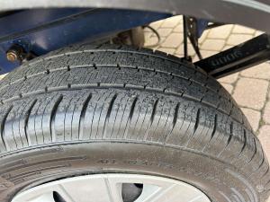 Zils Volkswagen Crafter 2010 Kauņa, ar dzinēja tilpumu 2.50 L un nobraukumu 185 tūkst. km par 5880 €, foto 14 vietnē AUTOMOTO.COM.LV