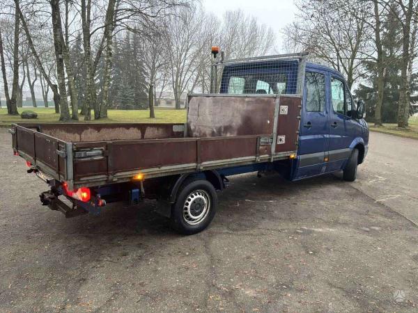Blue Volkswagen Crafter 2013 in Siauliai, with an engine capacity of 1.97 L and mileage of 217 thousand km for 7800 €, photo 3 on AUTOMOTO.COM.LV