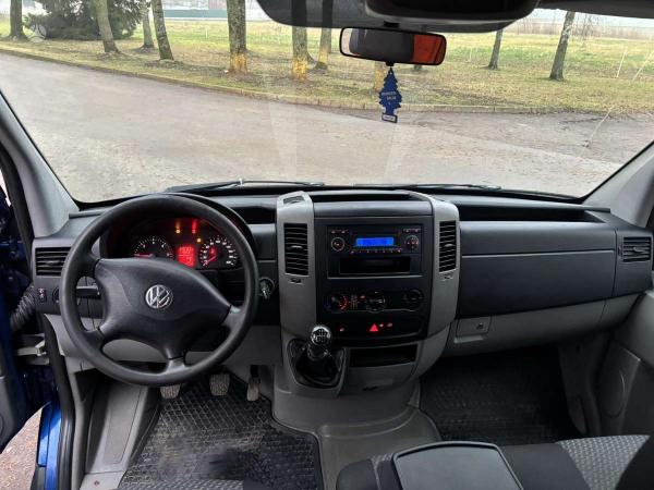 Blue Volkswagen Crafter 2013 in Siauliai, with an engine capacity of 1.97 L and mileage of 217 thousand km for 7800 €, photo 6 on AUTOMOTO.COM.LV
