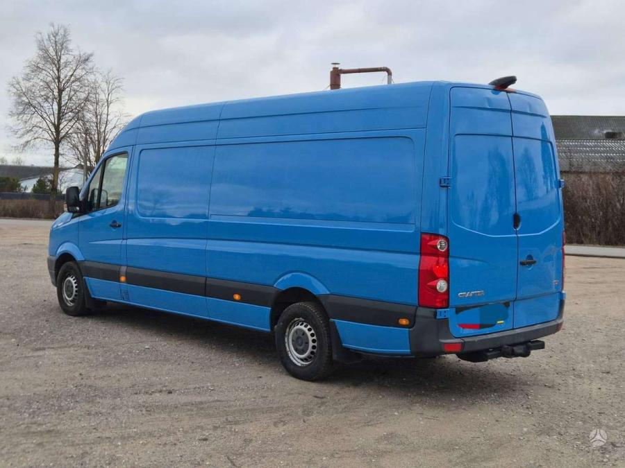 Blue Volkswagen Crafter 2014 in Taurage, with an engine capacity of 2.00 L and mileage of 318 thousand km for 6800 €, photo 2 on AUTOMOTO.COM.LV