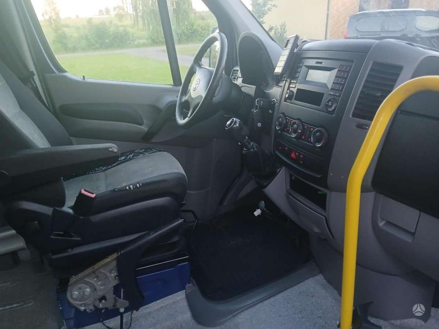 Blue Volkswagen Crafter 2014 in Rokiskis, with an engine capacity of 2.00 L and mileage of 500 thousand km for 7199 €, photo 15 on AUTOMOTO.COM.LV