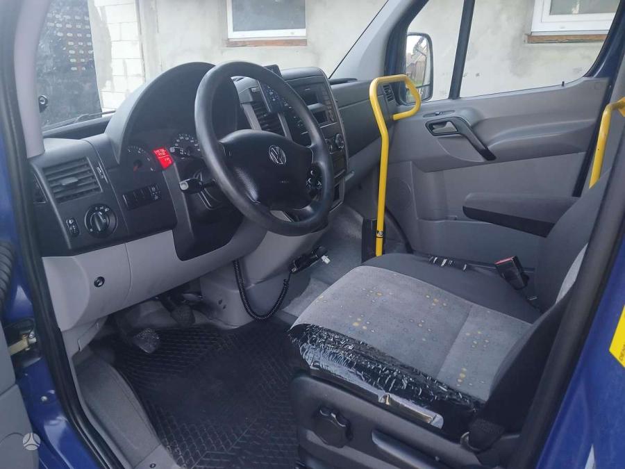 Blue Volkswagen Crafter 2014 in Rokiskis, with an engine capacity of 2.00 L and mileage of 500 thousand km for 7199 €, photo 16 on AUTOMOTO.COM.LV