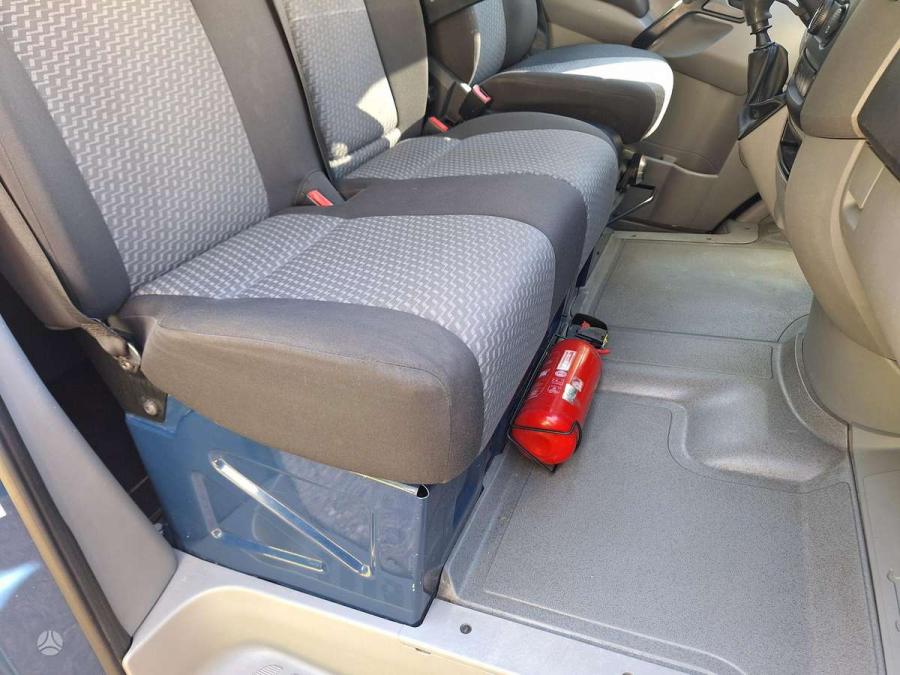 Blue Volkswagen Crafter 2014 in Dobele, with an engine capacity of 2.00 L and mileage of 215 thousand km for 9700 €, photo 25 on AUTOMOTO.COM.LV