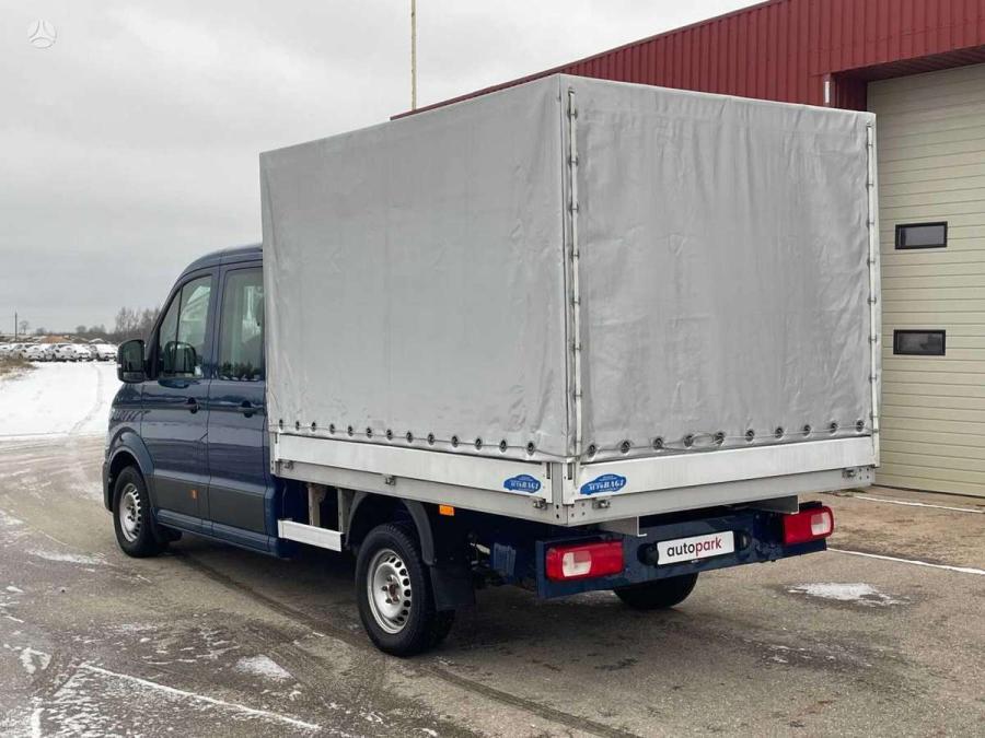 Blue Volkswagen Crafter 2019 in Ukmerge, with an engine capacity of 1.97 L and mileage of 105 thousand km for 23900 €, photo 5 on AUTOMOTO.COM.LV