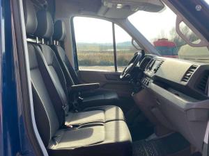 Blue Volkswagen Crafter 2019 in Ukmerge, with an engine capacity of 1.97 L and mileage of 144 thousand km for 15900 €, photo 9 on AUTOMOTO.COM.LV
