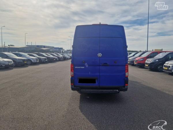 Zils Volkswagen Crafter 2019 Avižieniai, ar dzinēja tilpumu 2.00 L un nobraukumu 334 tūkst. km par 12900 €, foto 5 vietnē AUTOMOTO.COM.LV