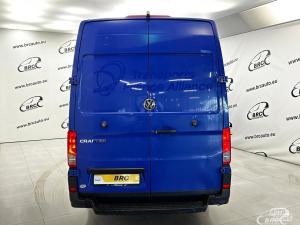Blue Volkswagen Crafter 2019 in Avizieniai, with an engine capacity of 2.00 L and mileage of 334 thousand km for 12900 €, photo 33 on AUTOMOTO.COM.LV