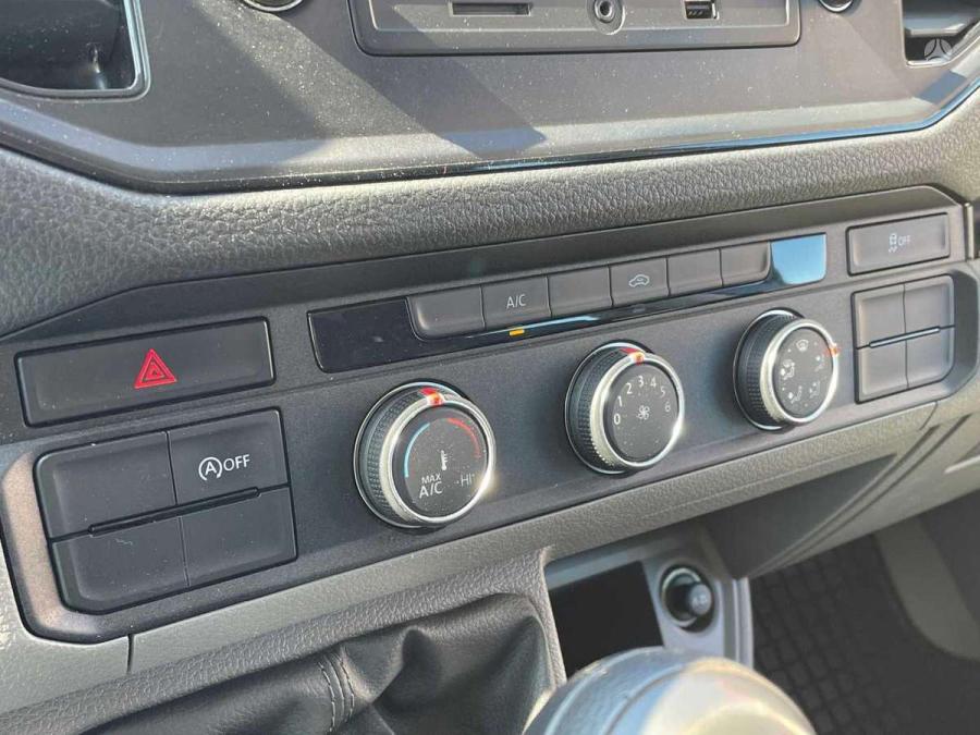 Blue Volkswagen Crafter 2019 in Ukmerge, with an engine capacity of 1.97 L and mileage of 71 thousand km for 24900 €, photo 12 on AUTOMOTO.COM.LV