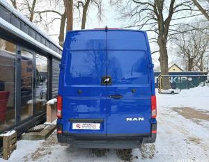 Blue Volkswagen Crafter 2022 in Riga, with an engine capacity of 2.00 L and mileage of 0 thousand km for 18755 €, photo 4 on AUTOMOTO.COM.LV