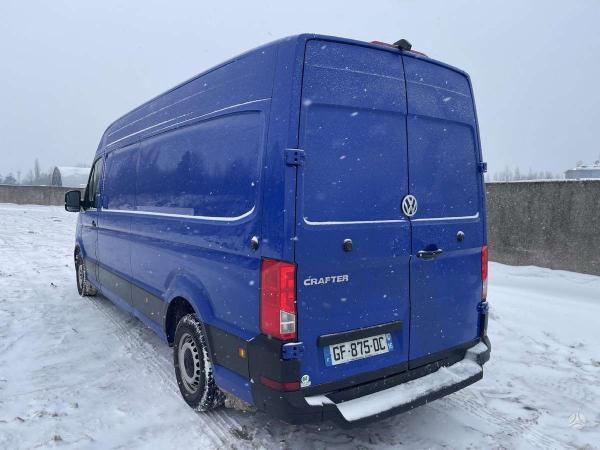 Blue Volkswagen Crafter 2022 in Taurage, with an engine capacity of 1.97 L and mileage of 318 thousand km for 14200 €, photo 4 on AUTOMOTO.COM.LV