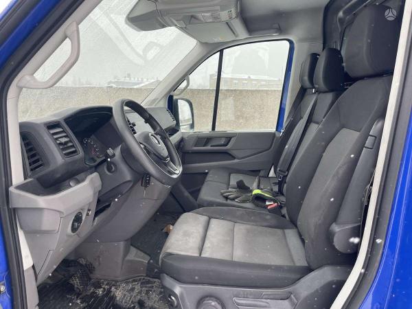 Blue Volkswagen Crafter 2022 in Taurage, with an engine capacity of 1.97 L and mileage of 318 thousand km for 14200 €, photo 6 on AUTOMOTO.COM.LV