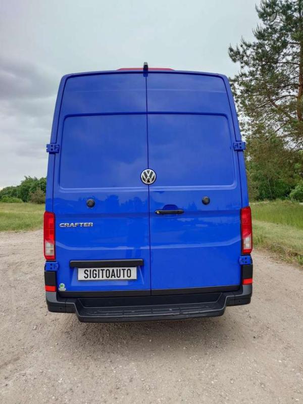 Blue Volkswagen Crafter 2022 in Taurage, with an engine capacity of 1.97 L and mileage of 300 thousand km for 18029 €, photo 6 on AUTOMOTO.COM.LV
