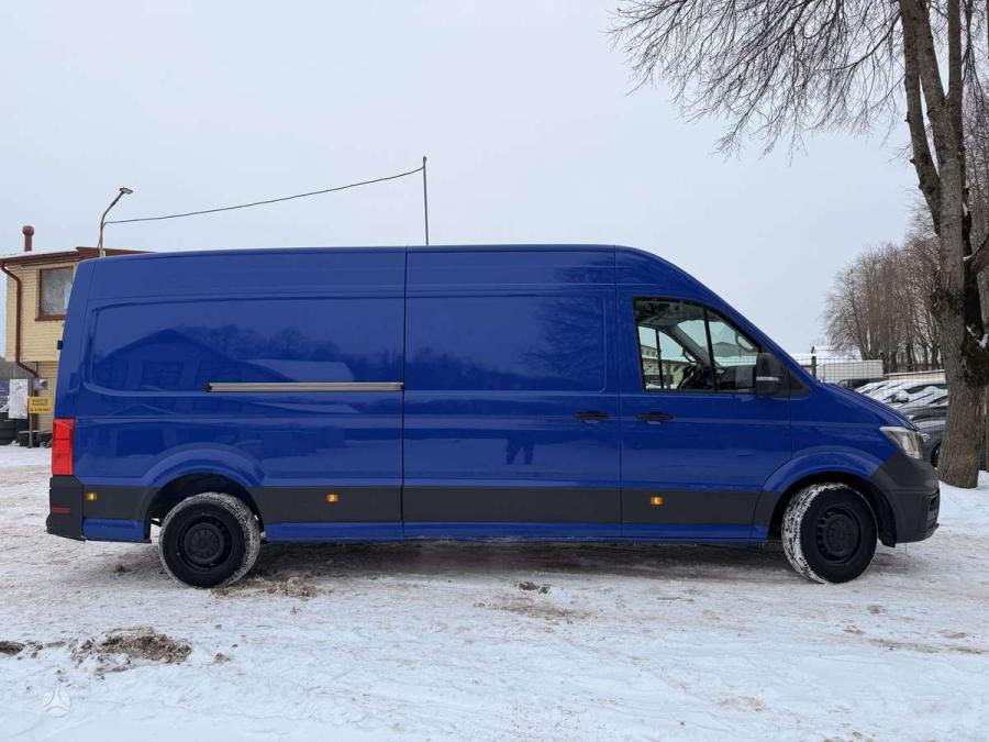Blue Volkswagen Crafter 2023 in Taurage, with an engine capacity of 1.97 L and mileage of 212 thousand km for 17606 €, photo 8 on AUTOMOTO.COM.LV